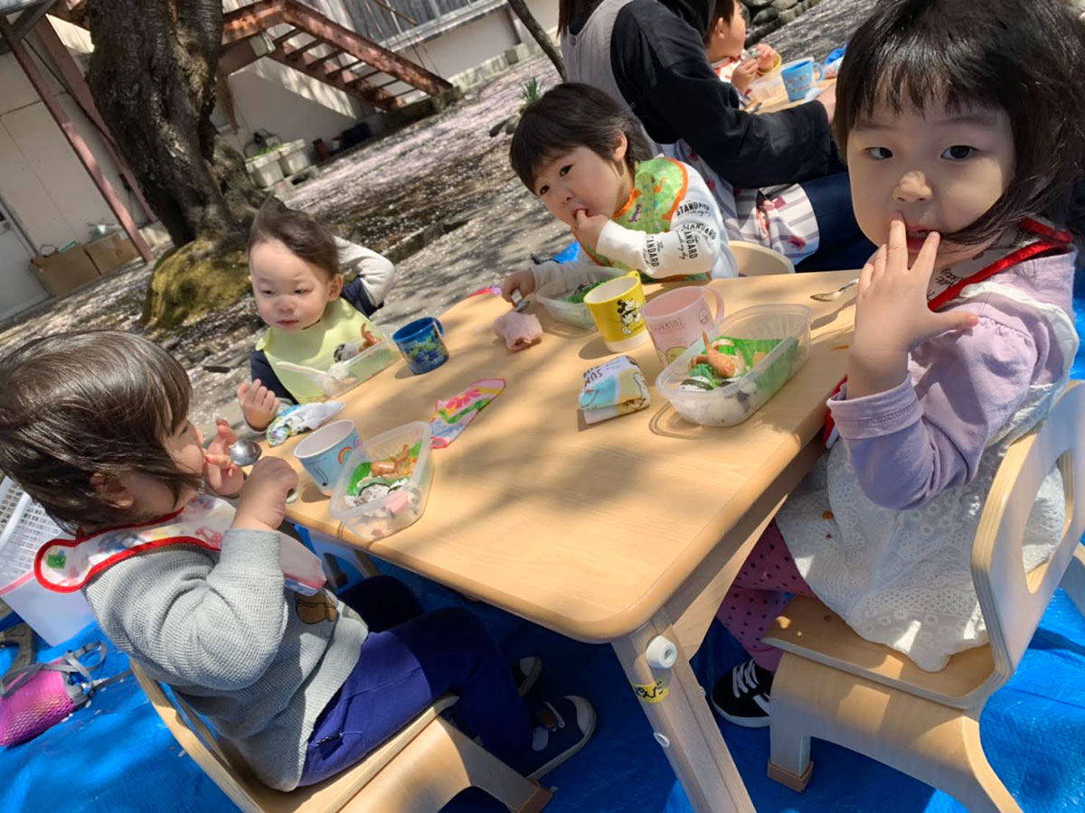 園での過ごし方｜保育園キッズピーパル｜米沢市中田町にある企業主導型保育園